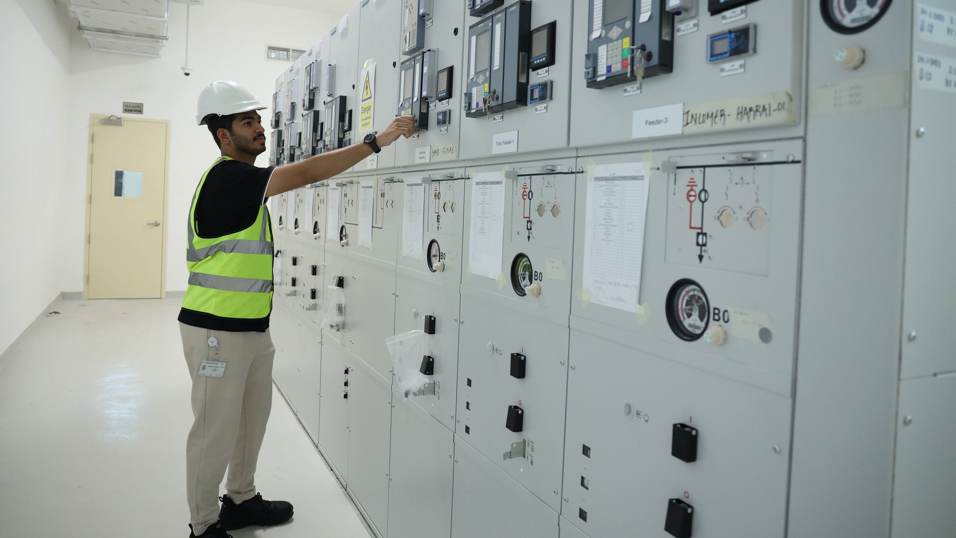 SEWA implements 33 kV distribution station in Al Haray