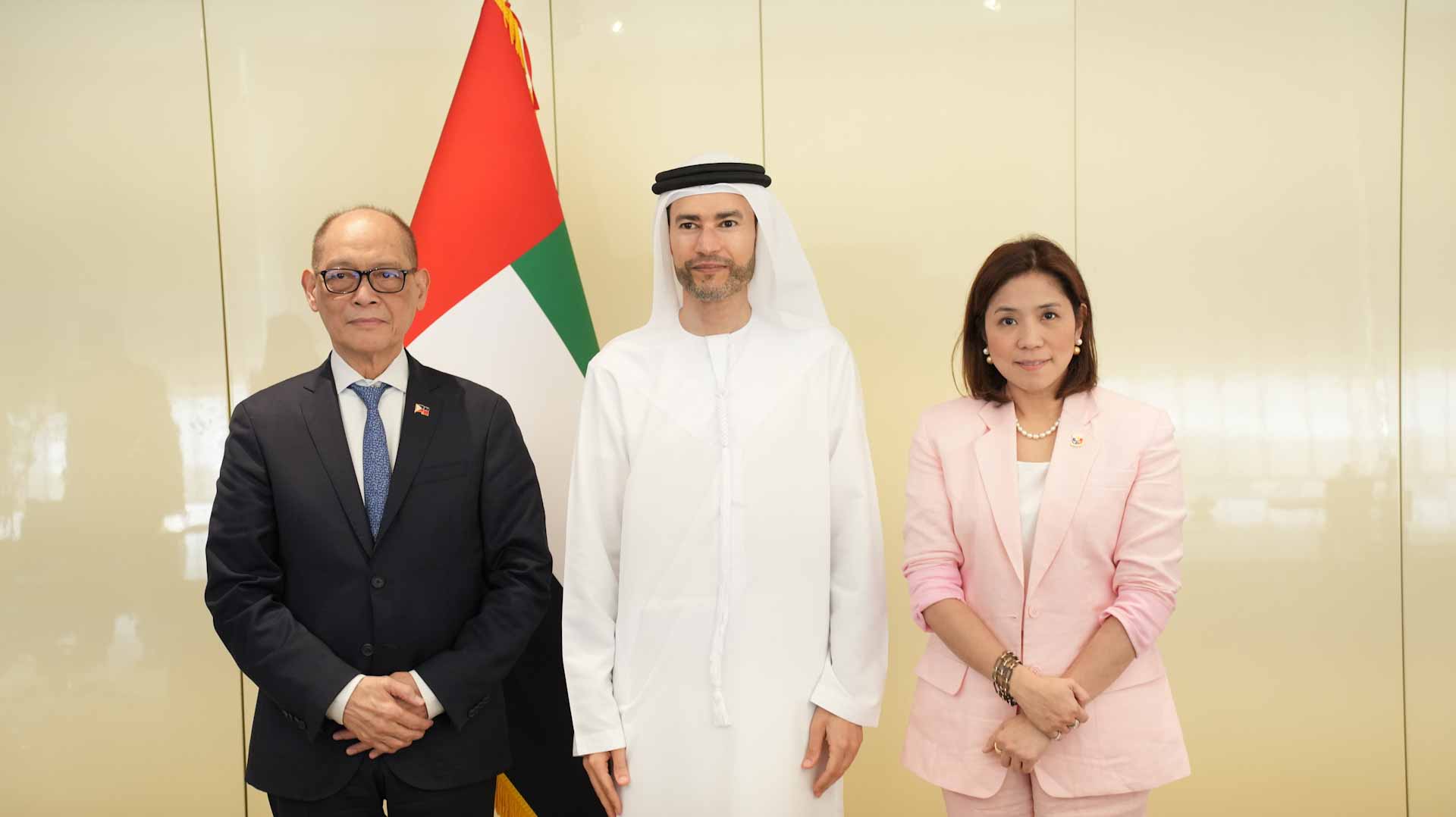 UAE, Philippines discuss strengthening relations