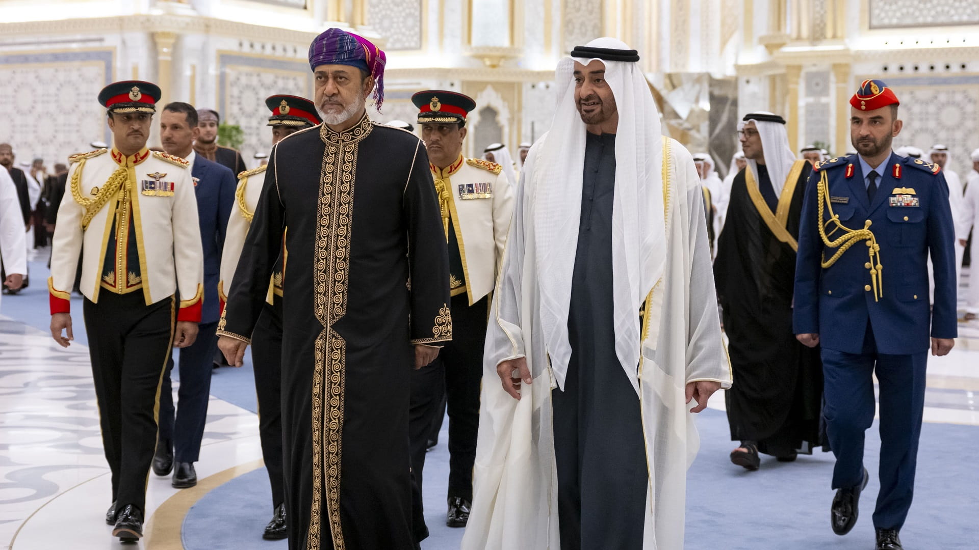 UAE President holds dinner banquet in honour of Oman’s Sultan
