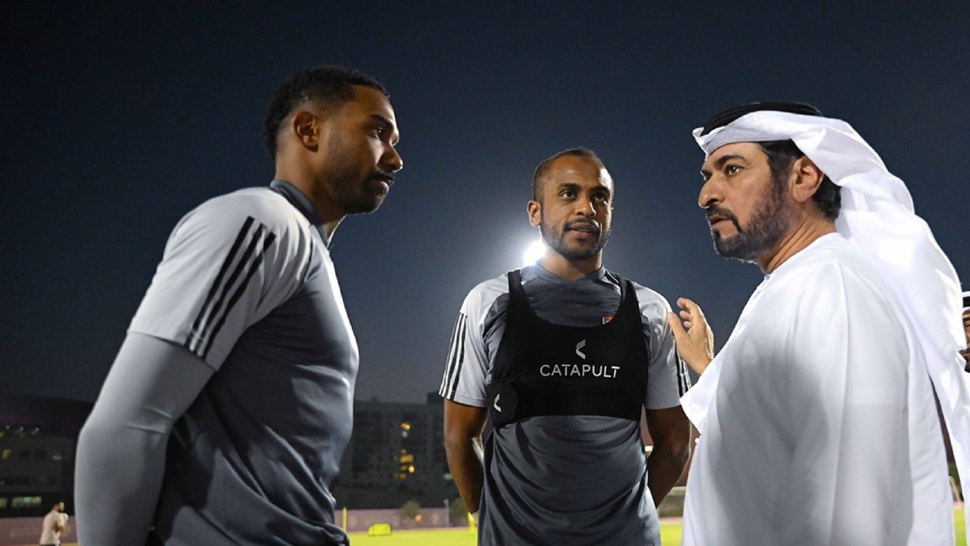 Hamdan bin Mubarak attends national team training in Abu Dhabi