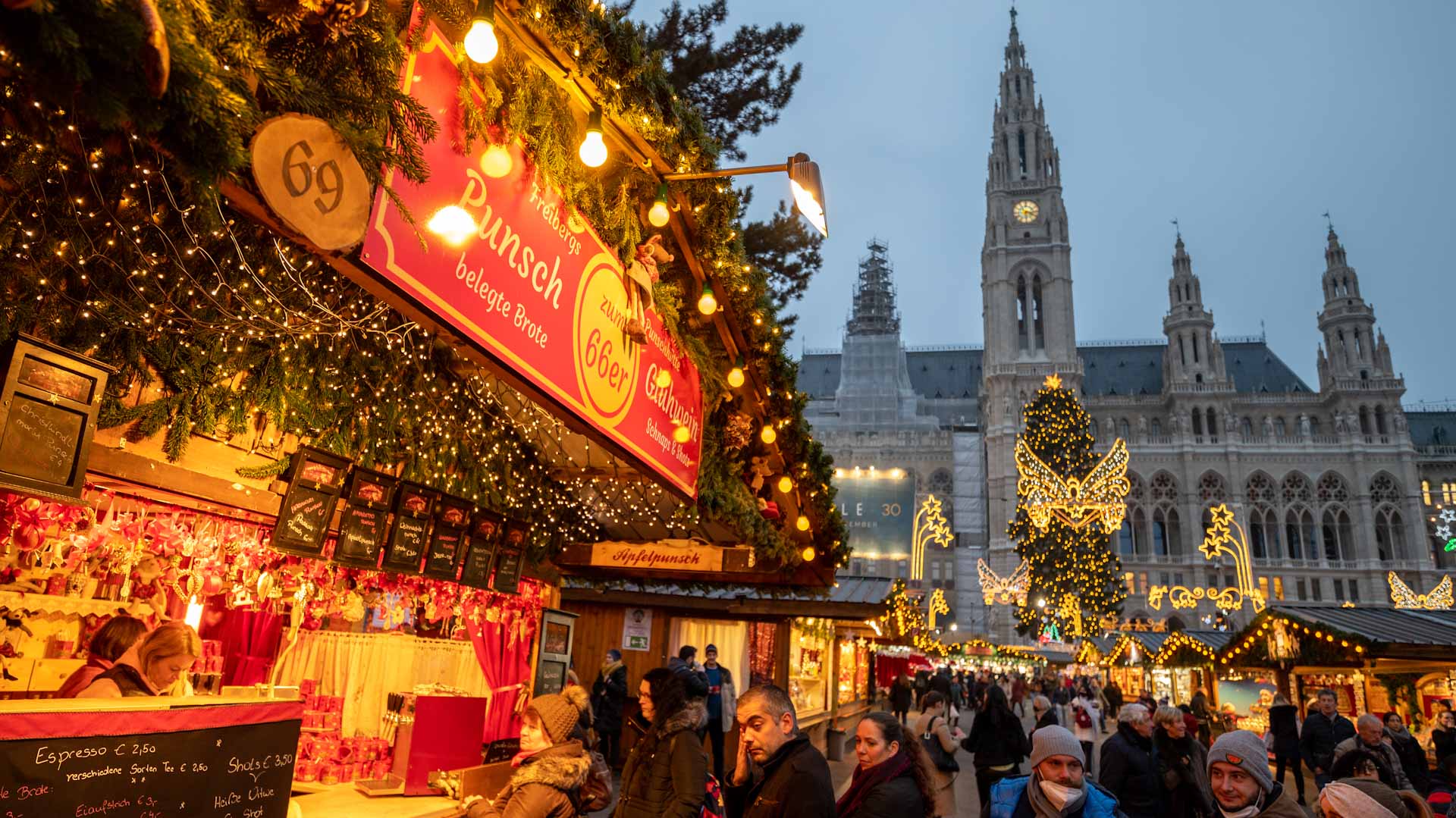 Vienna dims street lighting as energy prices soar