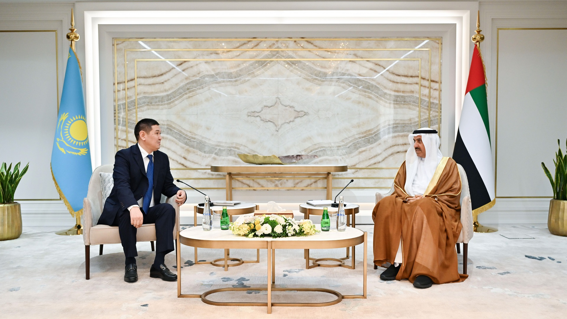 Ghobash, ambassadors of Kazakhstan, Hellenic Republic boost coop