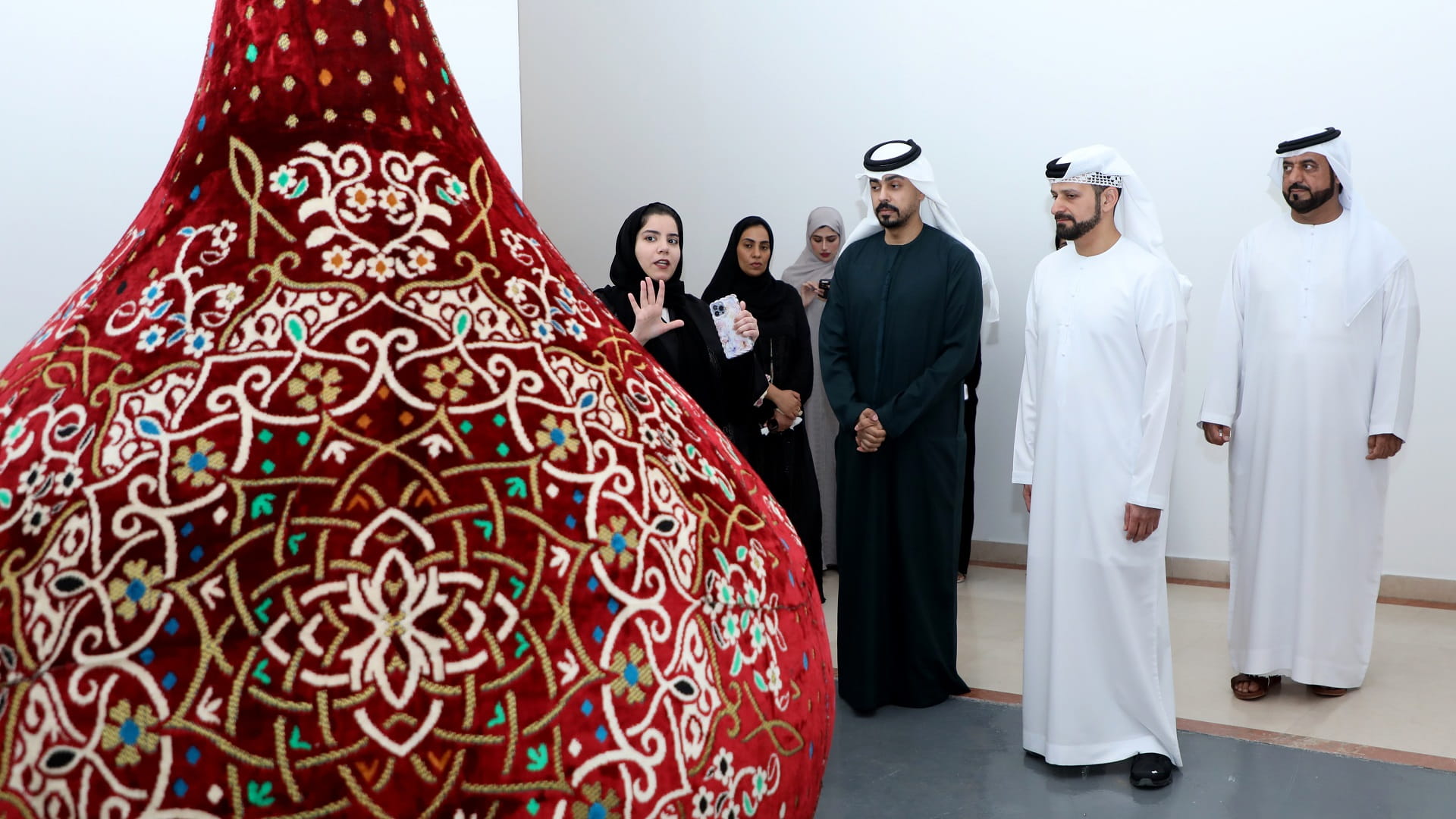 Emirates Creative Association visits Islamic Arts Festival